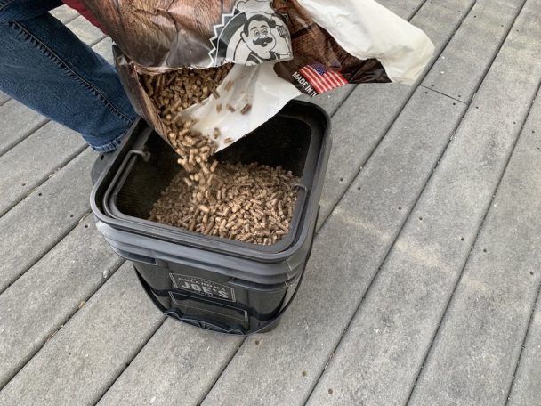 How to Start a New Z Grills Pellet Grill for the First Time | Mad Backyard