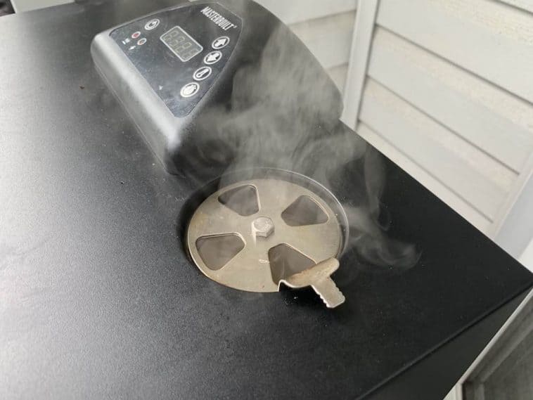 How to Use the Top and Back Vents on an Electric Smoker | Mad Backyard